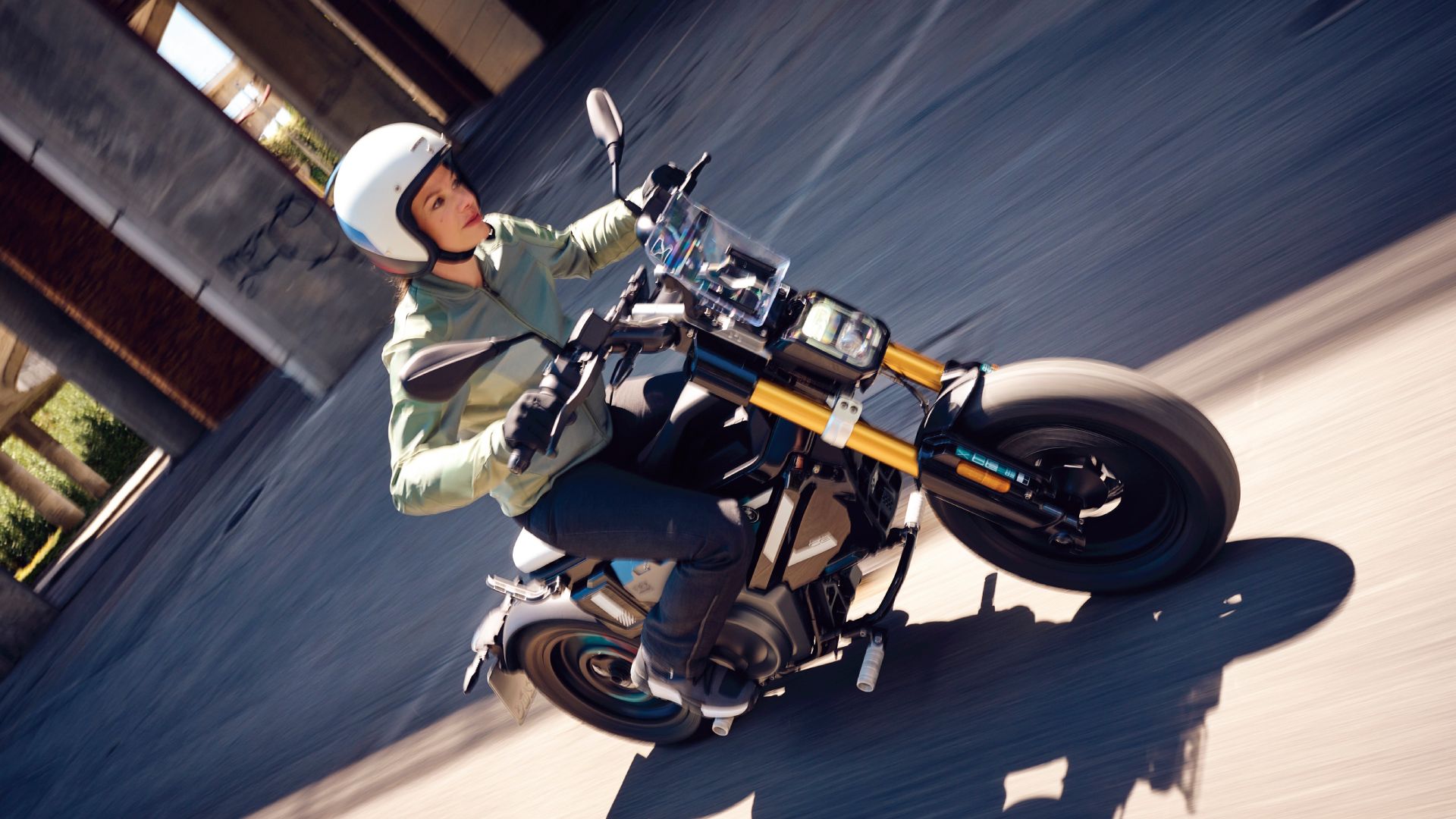 10 Things We Love About The BMW CE 02