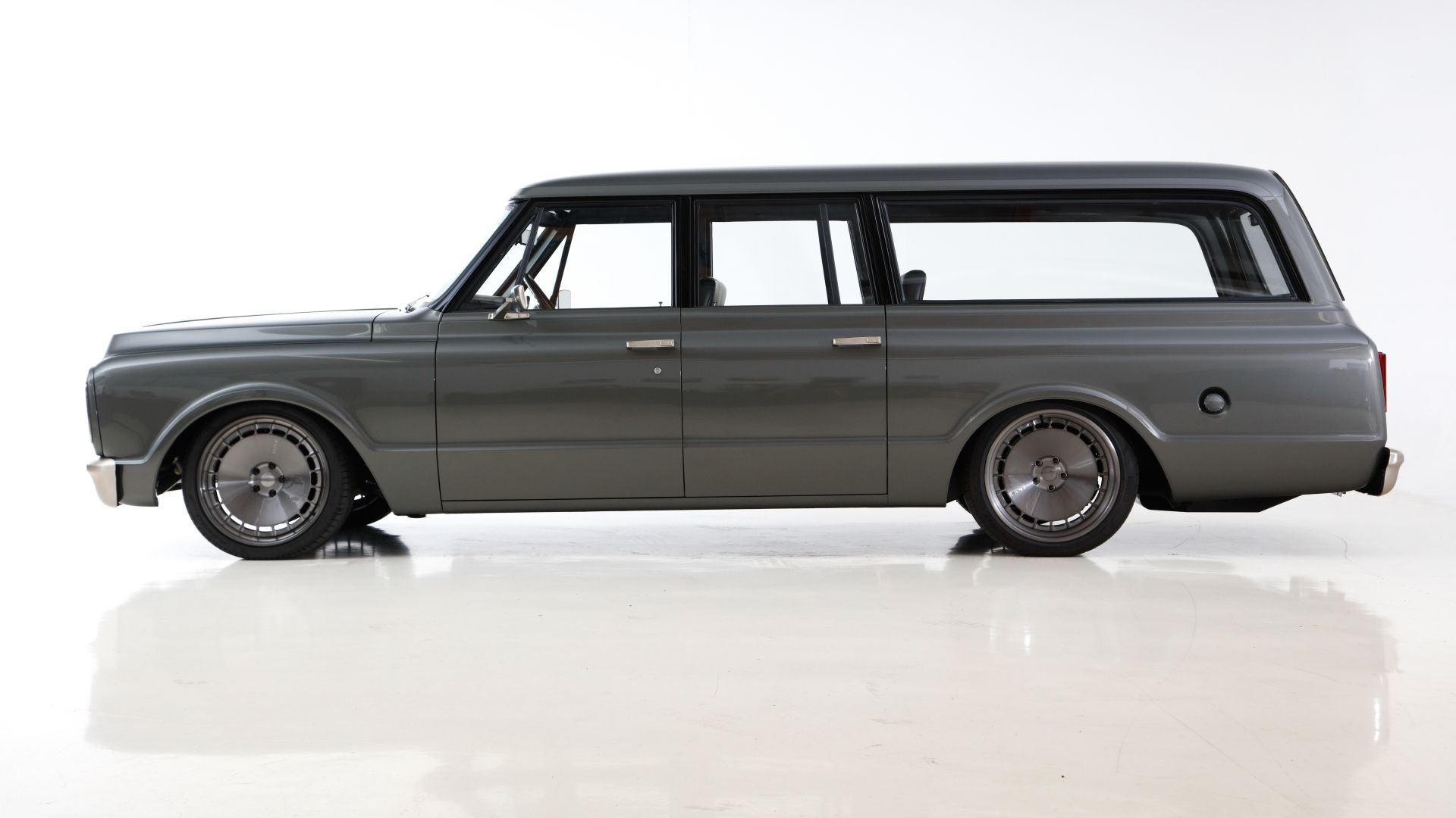 Designing A Perfect ICON with Jonathan Ward