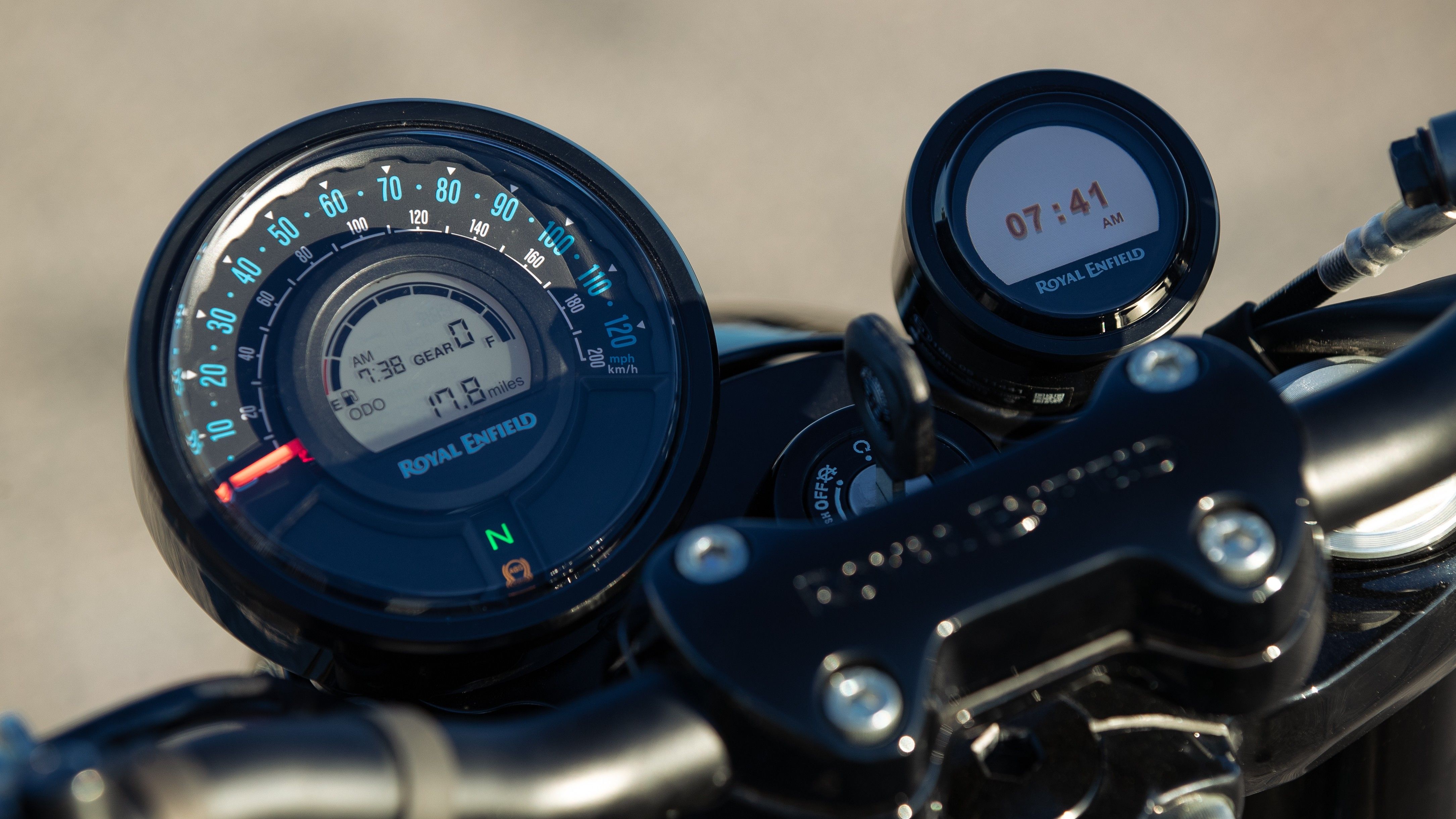 Meet The New Royal Enfield Shotgun 650 - The Super Meteor's Funky Sibling