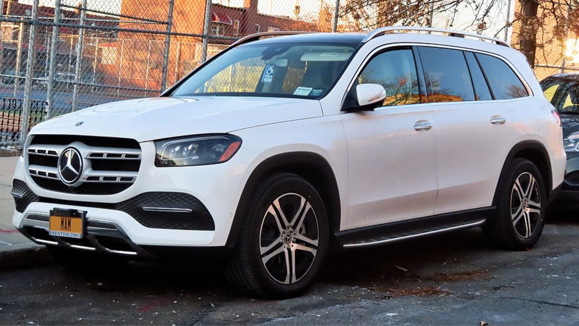 The Biggest SUVs Ever Produced, Ranked By Wheelbase