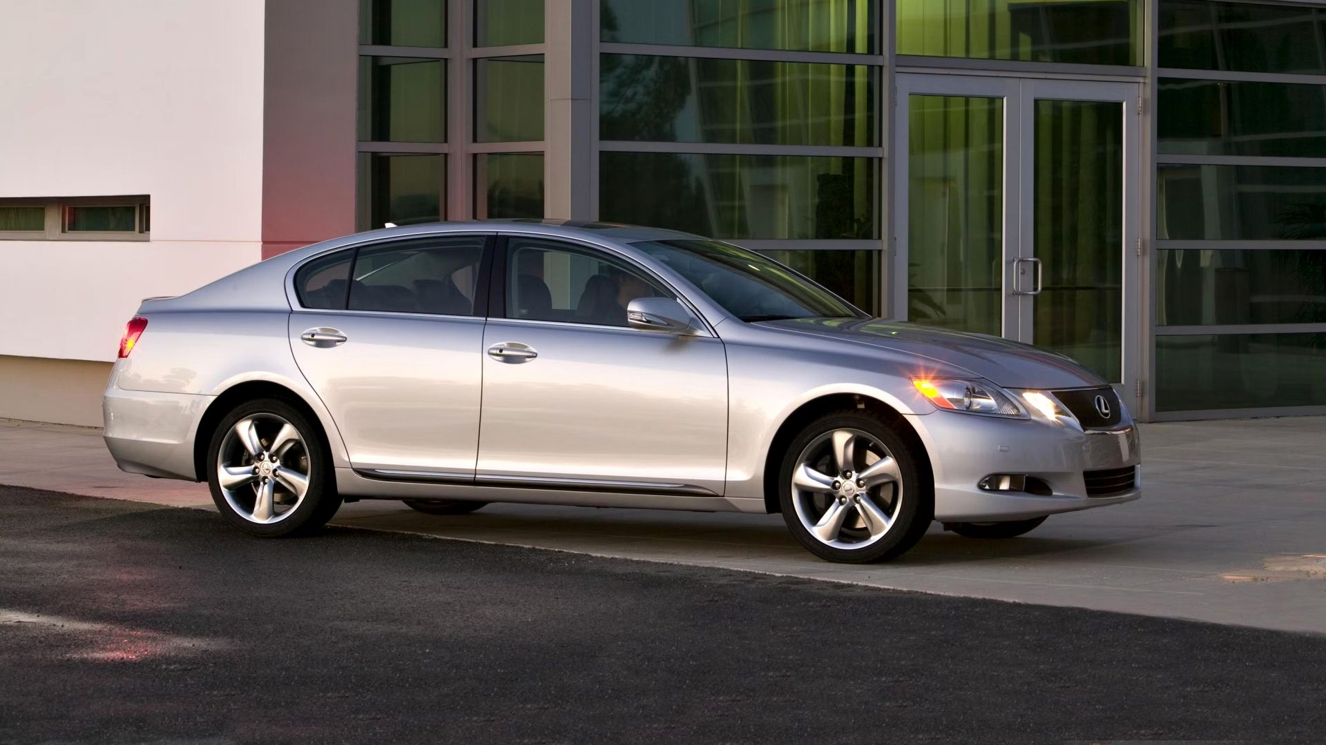 A Bargain Japanese V8 Luxury Sleeper That You Can Daily Drive