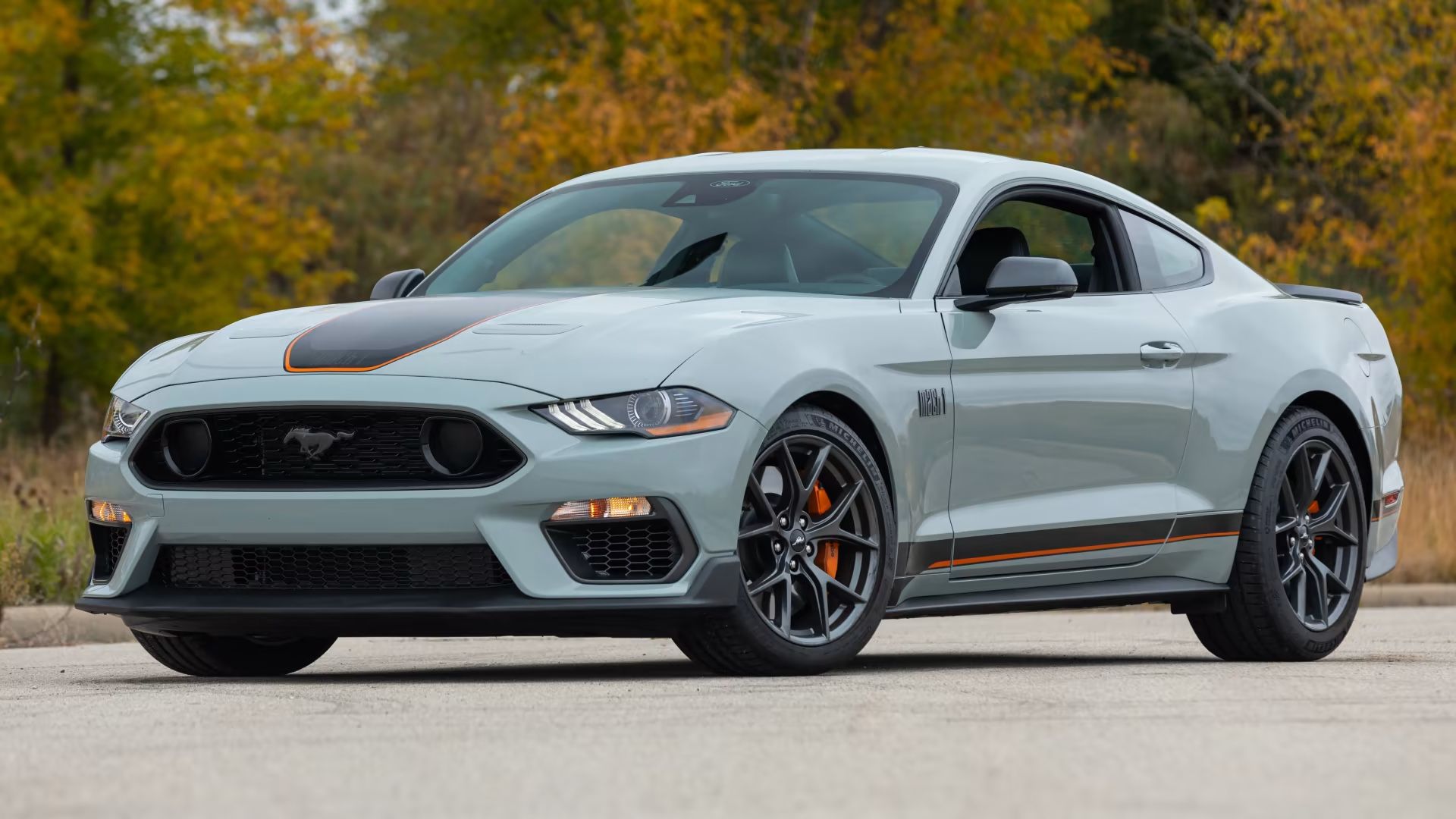 10 Affordable Sports Cars With Big Displacement Engines