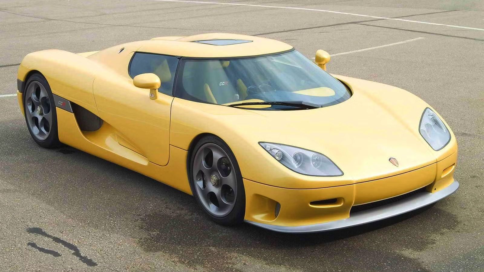 10 Fastest V-8 Powered Cars Ever Built