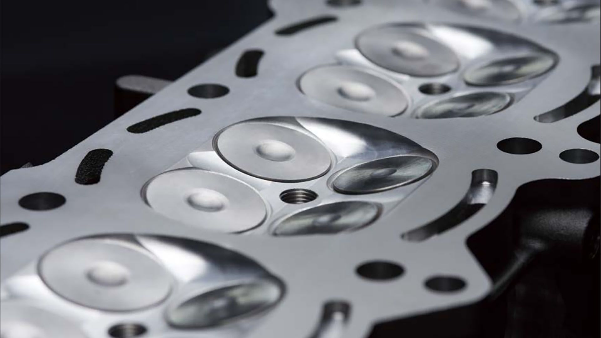 The Secrets Behind The Kawasaki Ninja H2's Powerful Engine