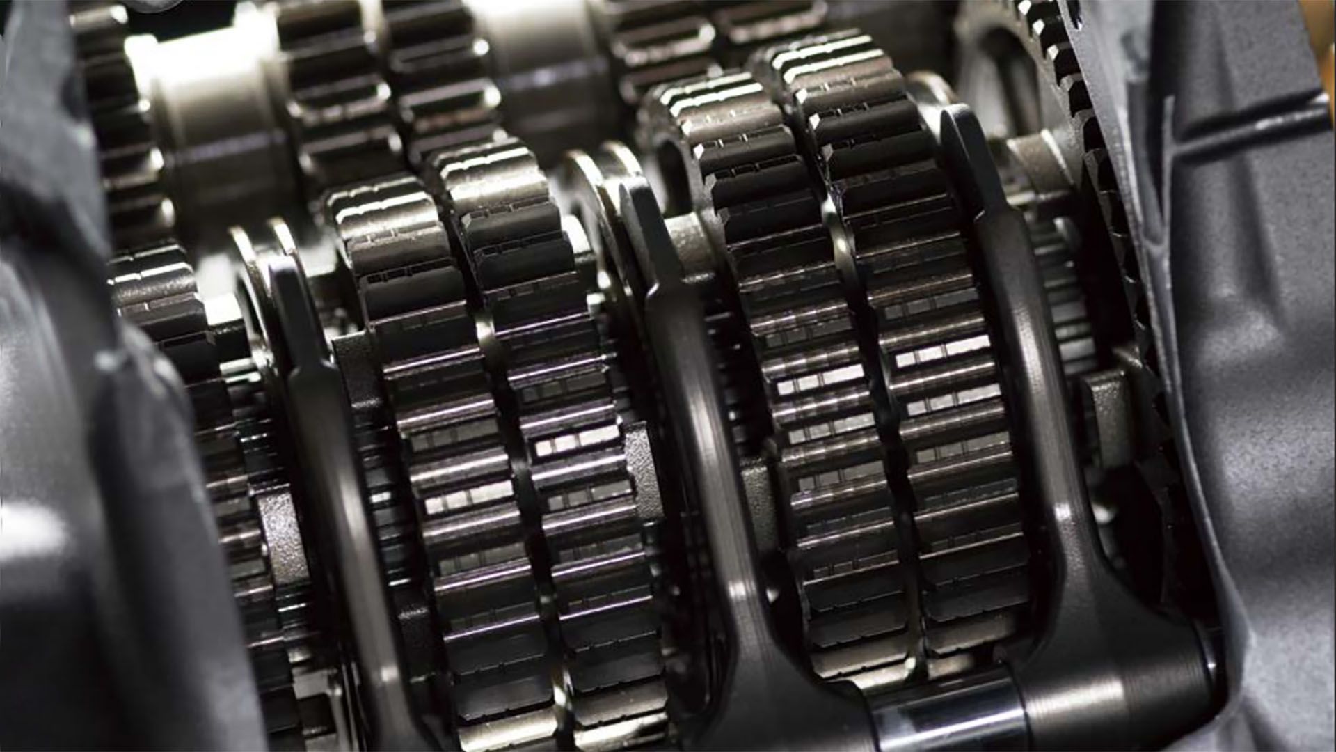 The Secrets Behind The Kawasaki Ninja H2's Powerful Engine