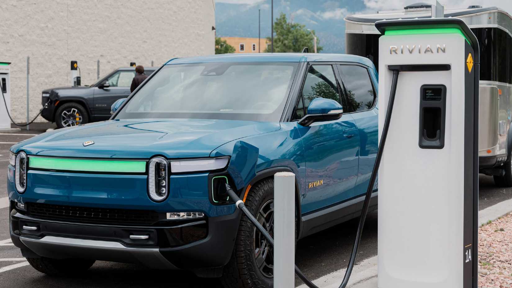 2024 Rivian R1T | TopSpeed