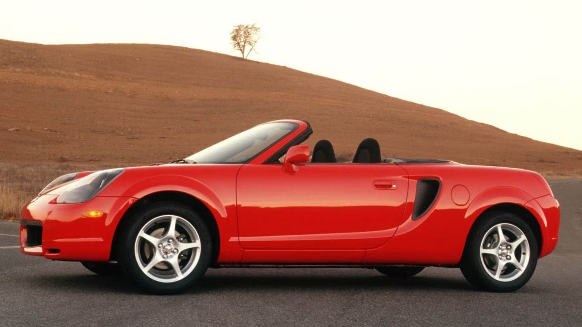Toyota MR2 Spyder - Performance, Price, and Photos