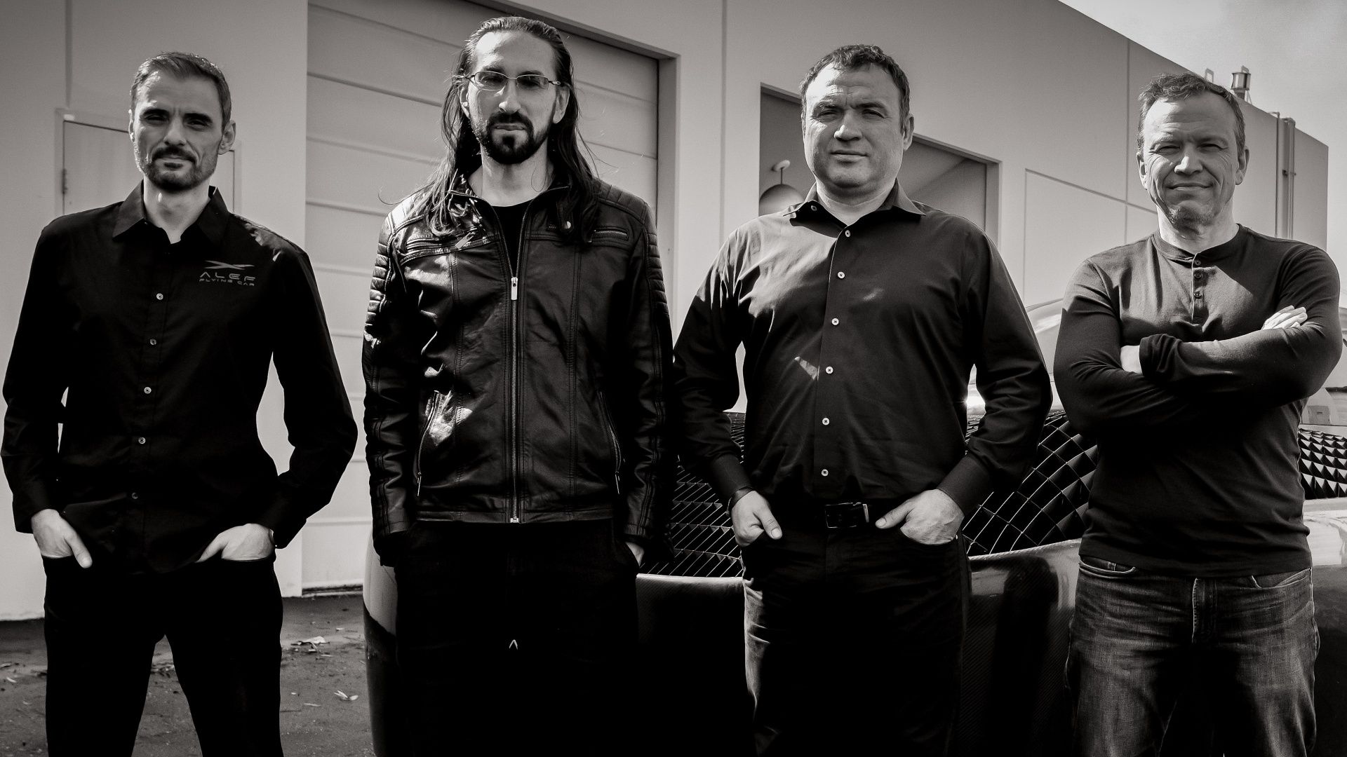 10 Things You Need To Know About The World's First Fully Electric ...