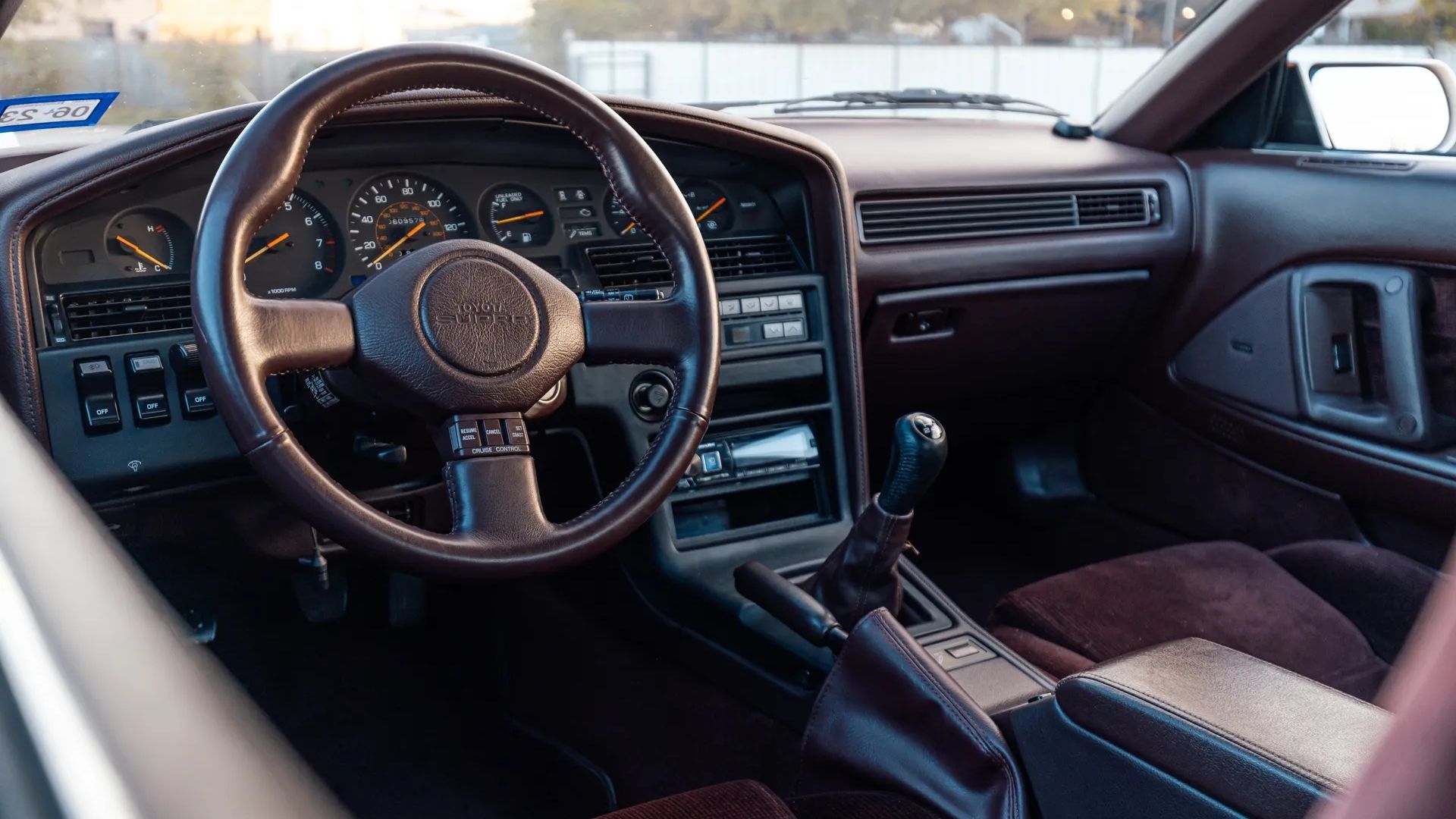 Veja quanto vale um Toyota Supra Mk III hoje - Strong