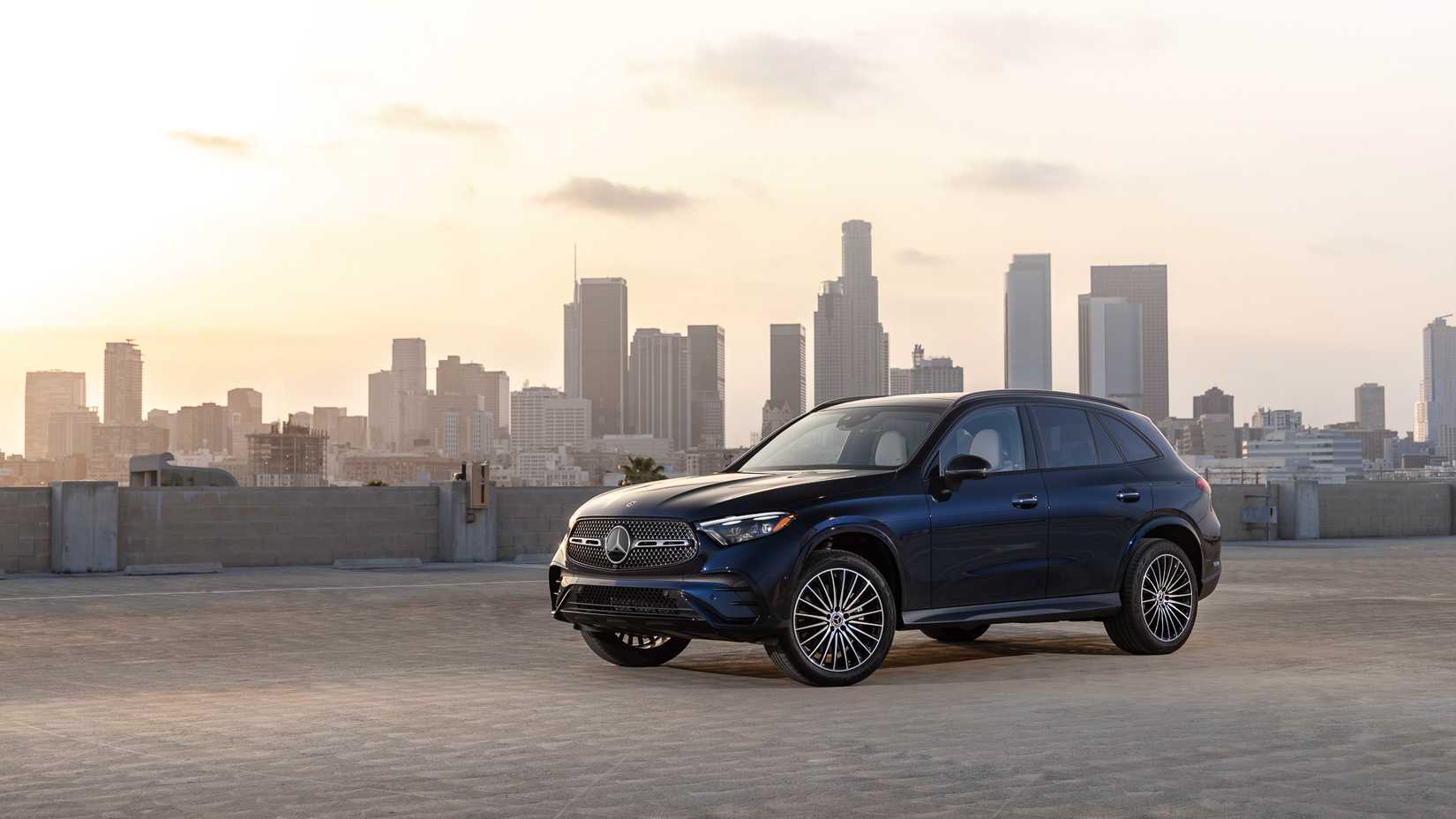 10 SUVs That Blend Comfort And Performance To Perfection