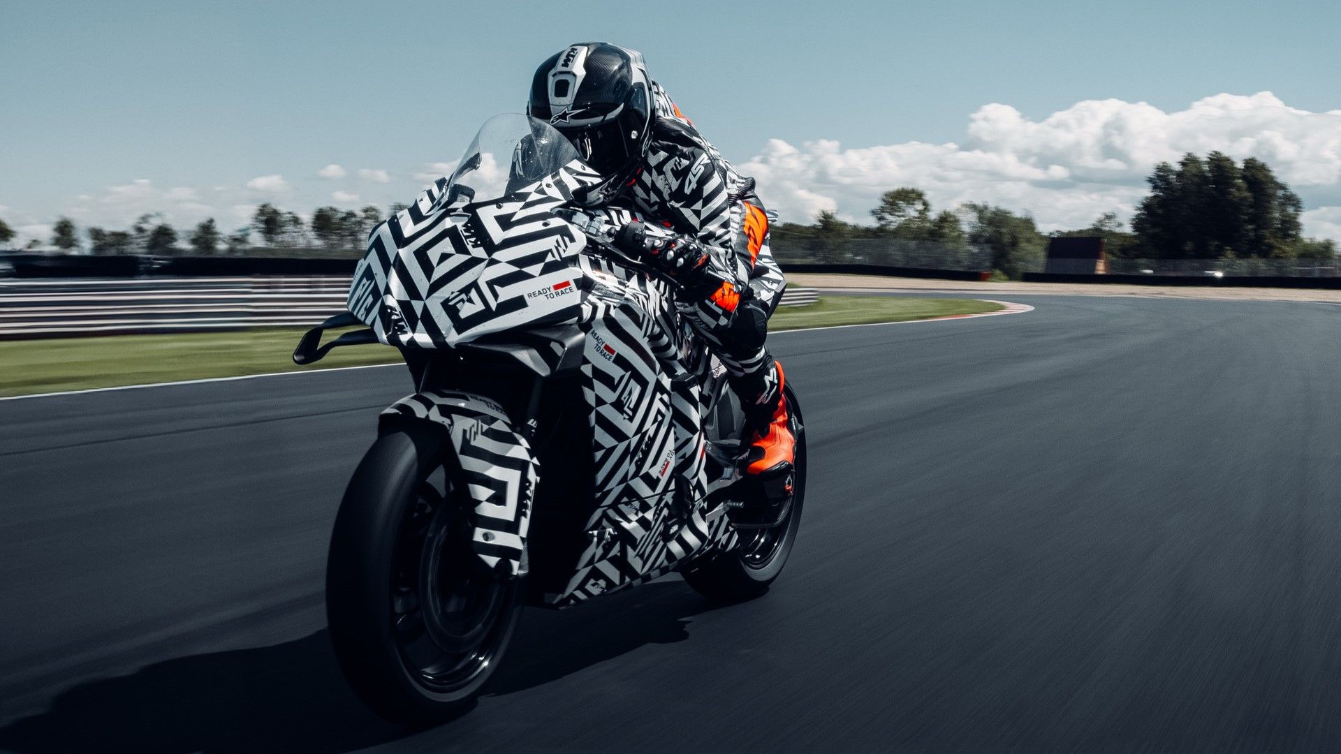 10 Reasons The New KTM 990 RC R Will Tremble The Middleweight Superbike ...