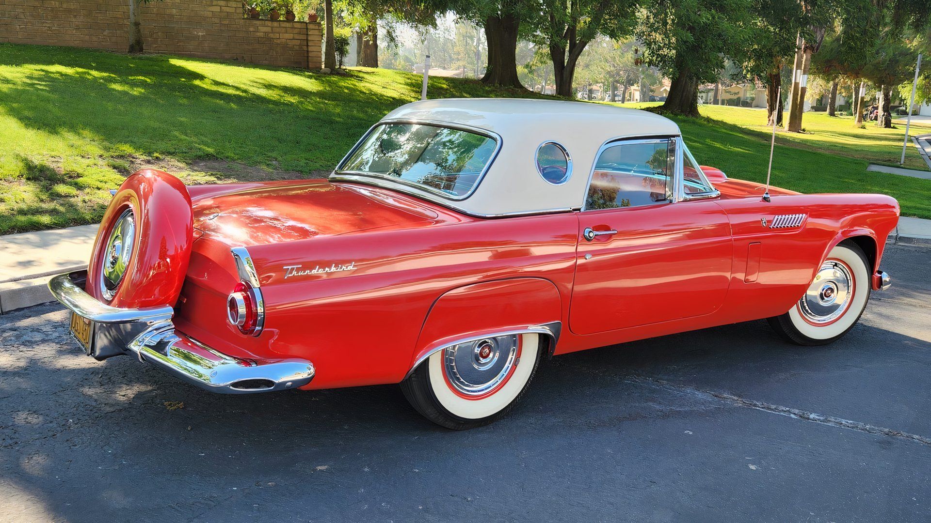 History Of The 1955 Ford Thunderbird And How It Changed Over 3 Years Of ...