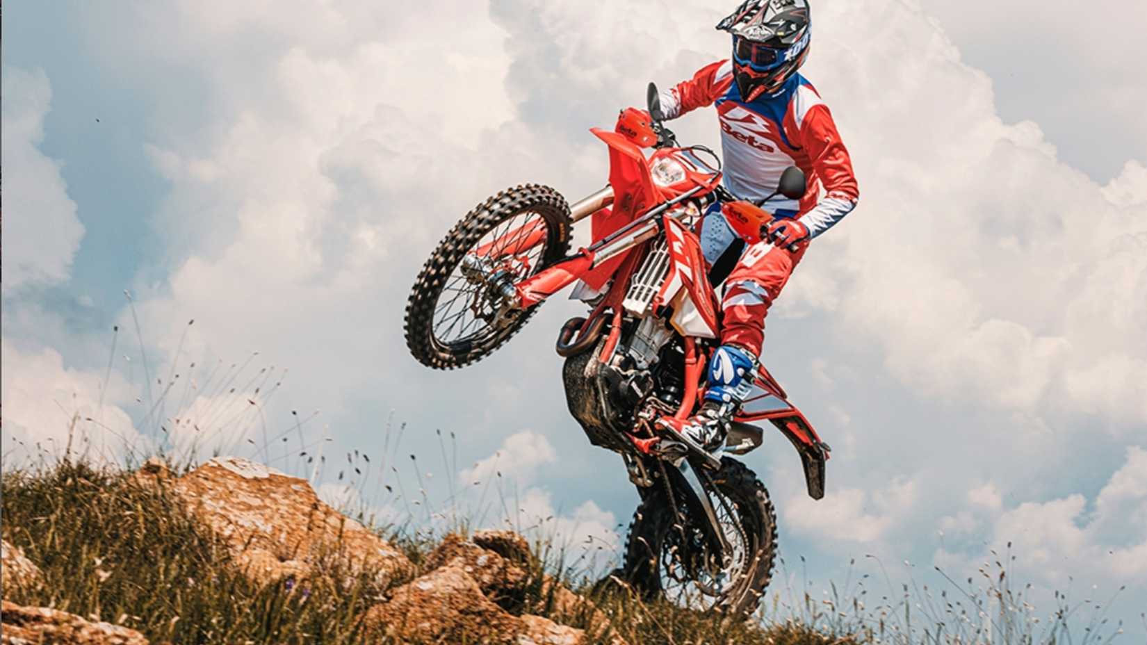 10 Most Powerful Single-Cylinder Bikes In 2024