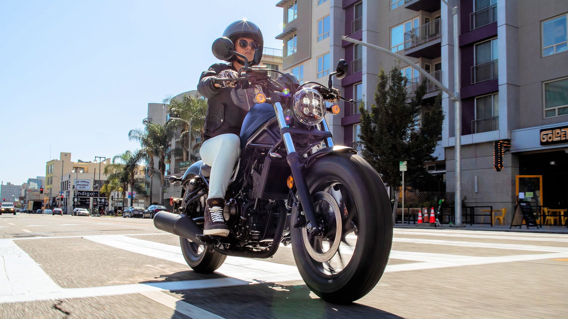 10 Small Cruiser Motorcycles You Can Ride On The Freeway