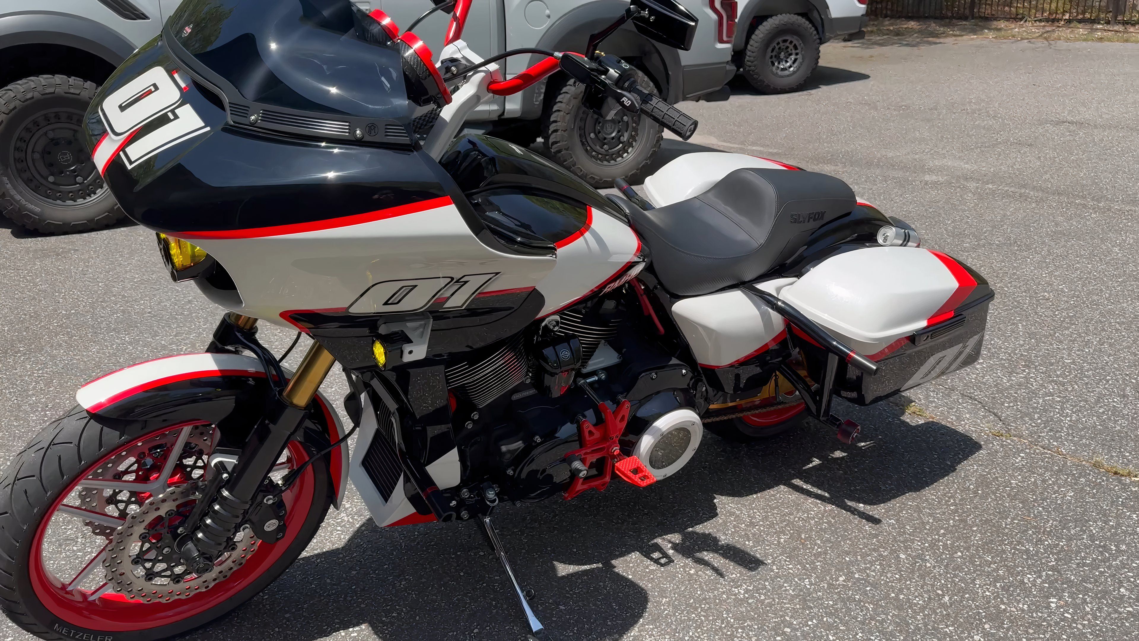 This 2000cc Harley-Davidson Road Glide Promises A Performance Bagger ...