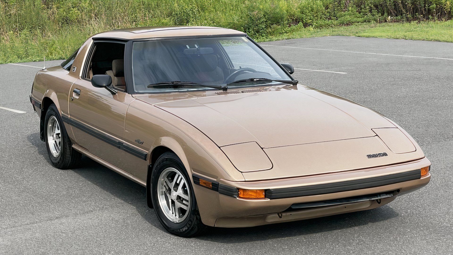 Here's How Much The Mazda RX-7 Is Worth Today