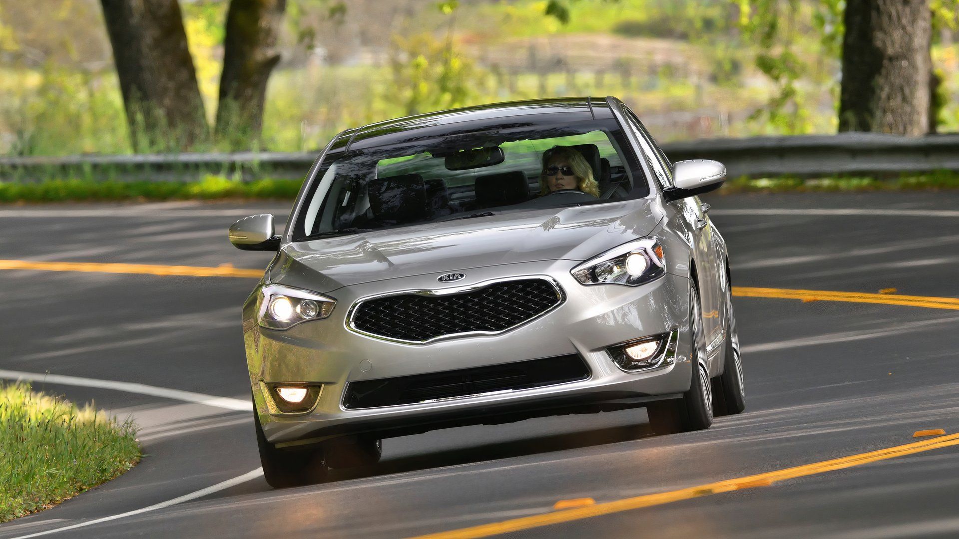 10 Used Full-Size Sedans With Surprisingly Affordable Maintenance Costs 10 Used Full-Size Sedans With Surprisingly Affordable Maintenance Costs