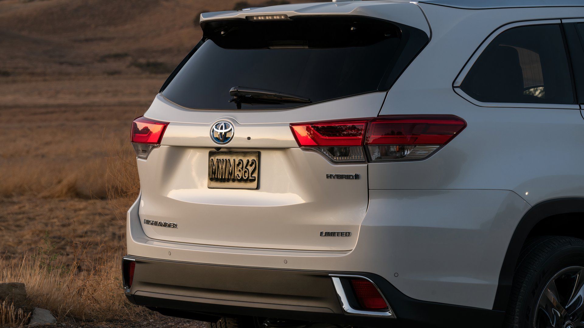 This Is How Much A 5-Year-Old Toyota Highlander Hybrid Is Worth Today