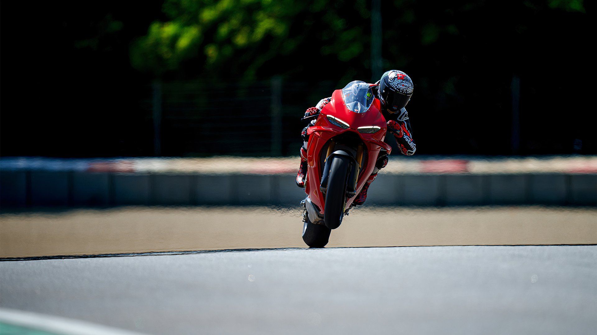 The New Ducati Panigale V4 Is Here And It Wants The Superbike Crown