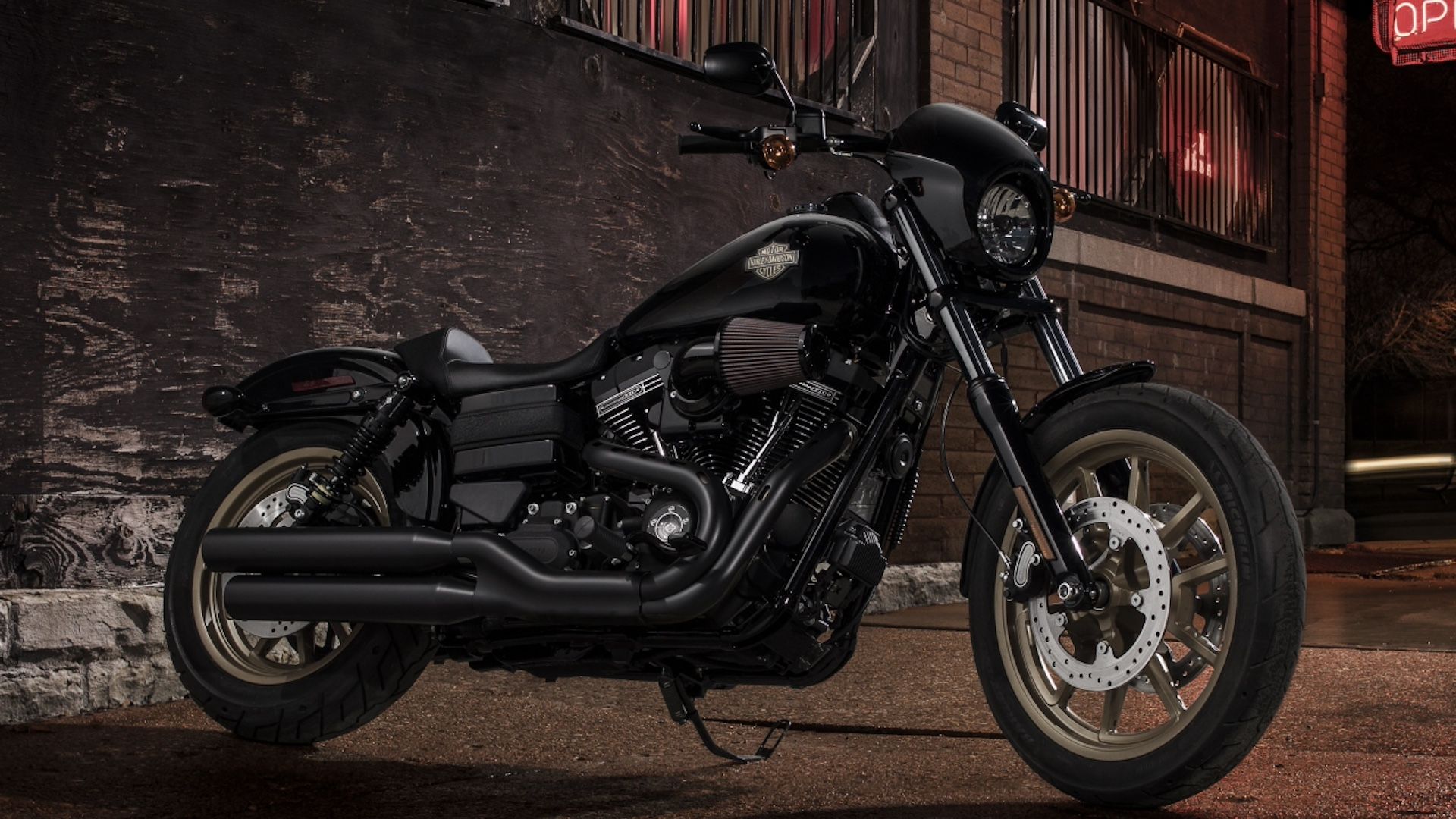 Top 10 Harley-Davidson Muscle Cruisers Ever