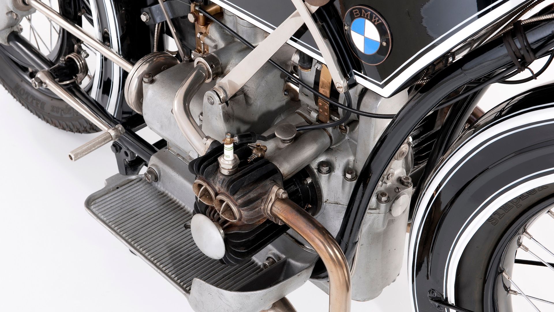 BMW R 32: The First Motorcycle From The German Giant