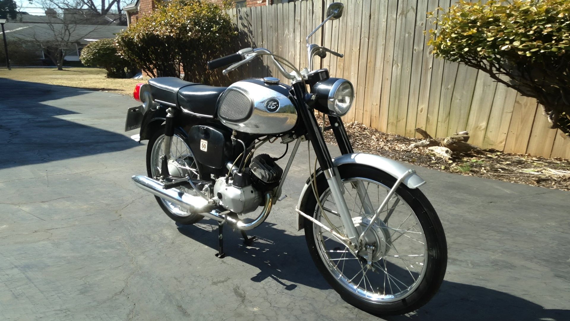 10 Smallest Single-Cylinder Engines Ever On A Production Motorcycle