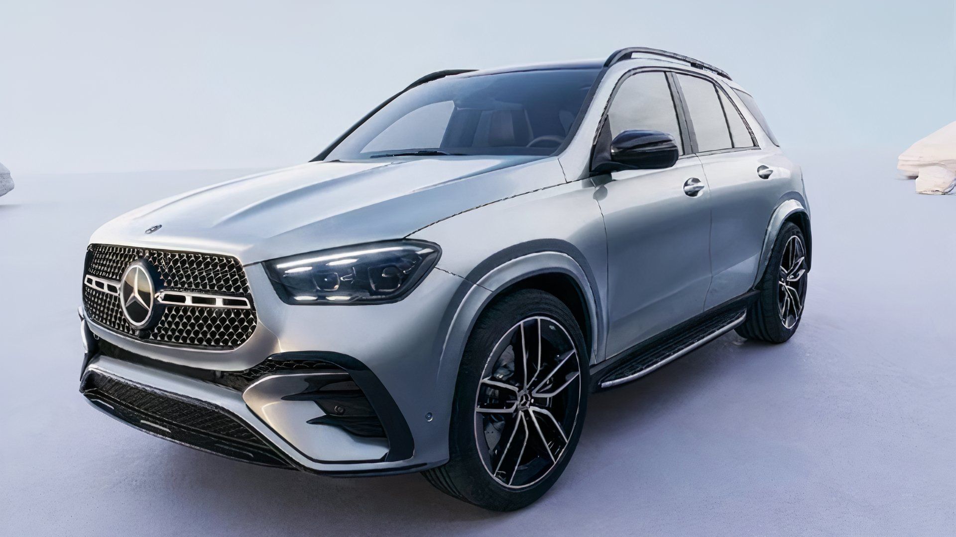 15 Best Three-Row Hybrid SUVs