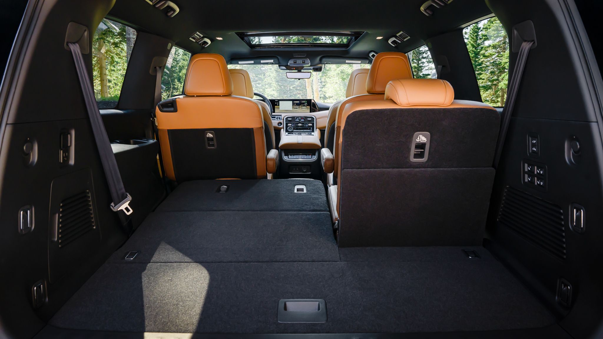 2025 Nissan Armada Interior And Exterior Picture Gallery