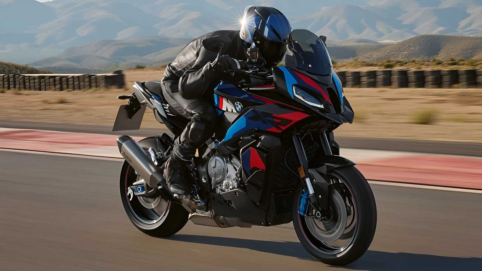 10 Powerful Inline-Four Motorcycles That Are Not Sports Bikes
