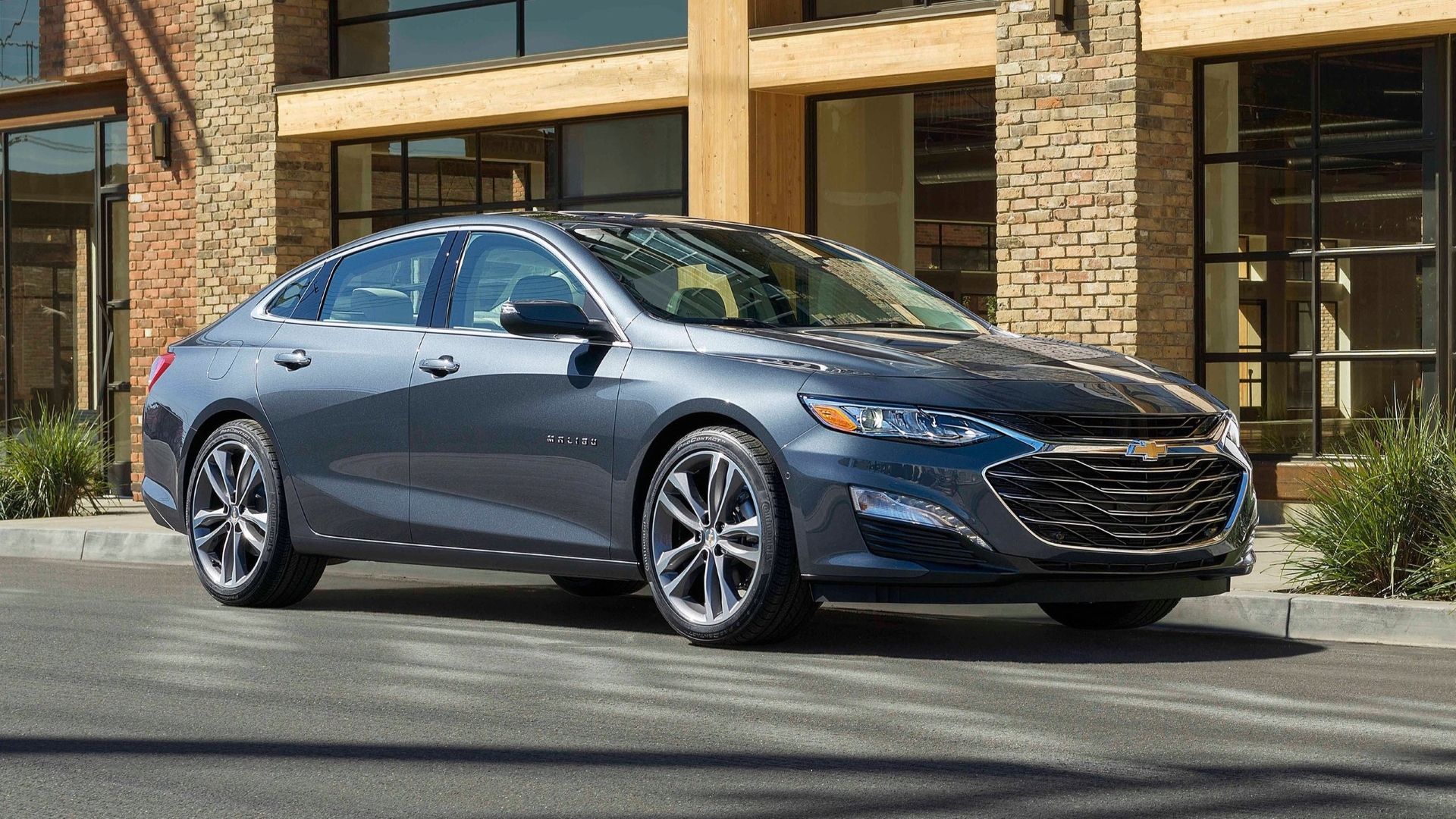 10 Mainstream Used Hybrids That Are Notoriously Reliable Yet Crazy Cheap