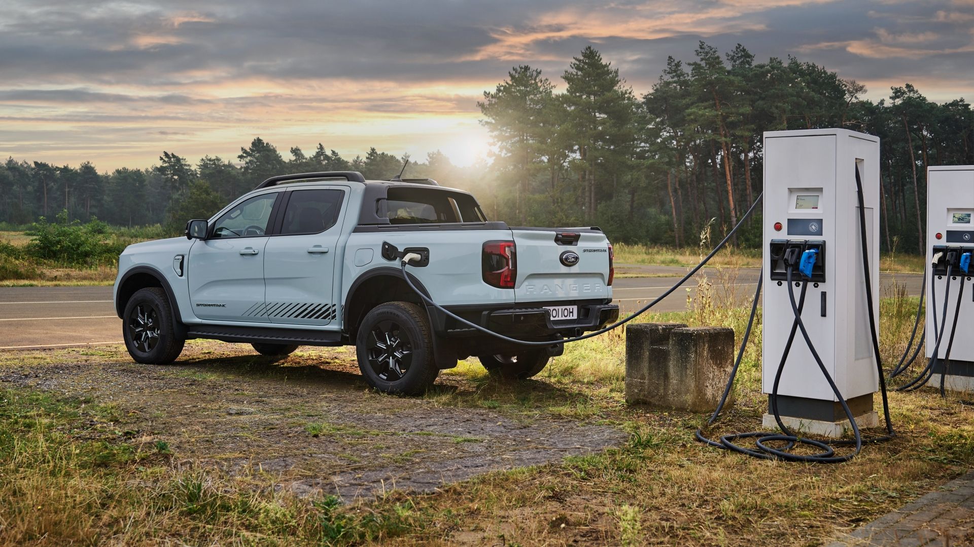 The Ford Ranger PHEV Has Impressive All-Electric Range, More Torque ...