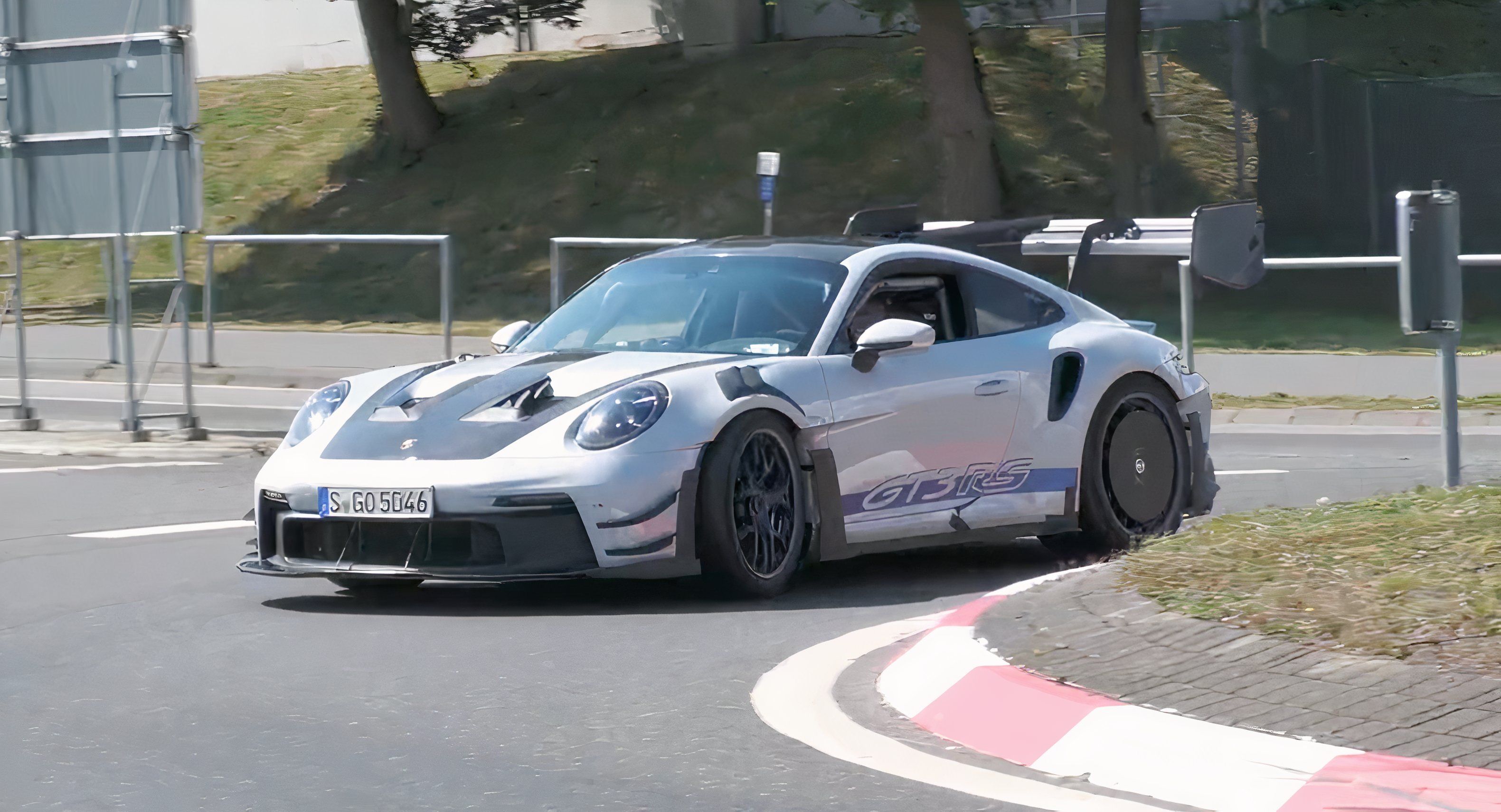 Listen To The Extreme Engine Sound Of The Manthey Porsche 911 GT3 RS ...