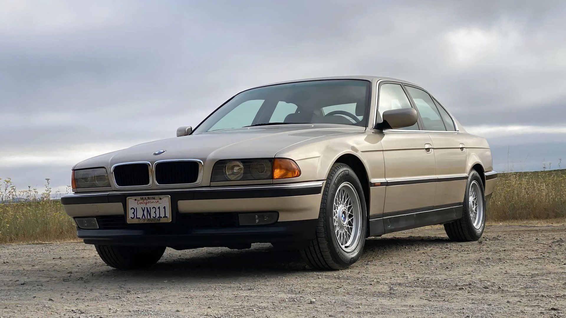 15 Super Affordable Luxury Cars From The 1990s With Notorious Reliability