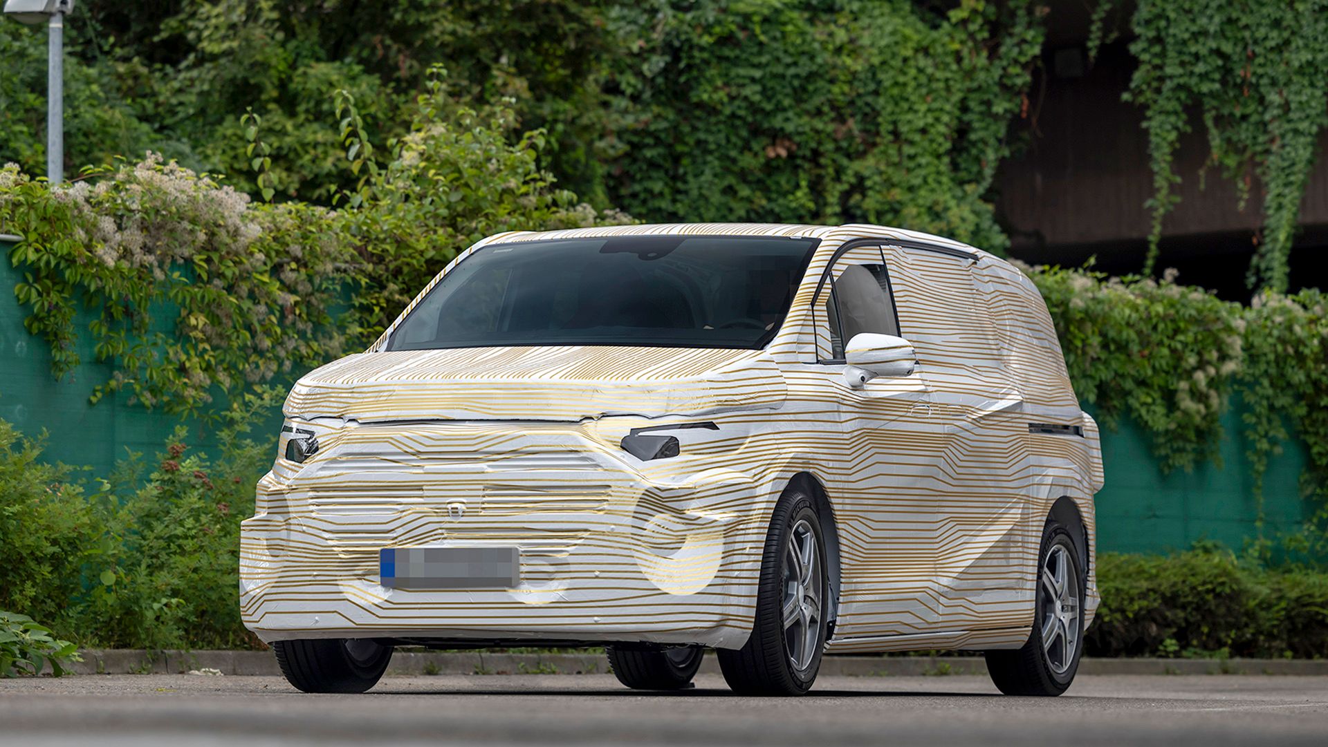 Mercedes-Benz Teases Comically Named VAN.EA All-Electric Van Lineup
