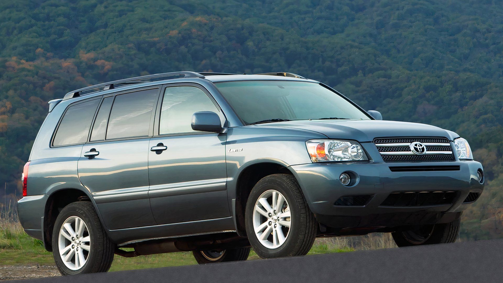 SUVs With Unkillable Engines: Models Known to Run for Over 300,000 Miles