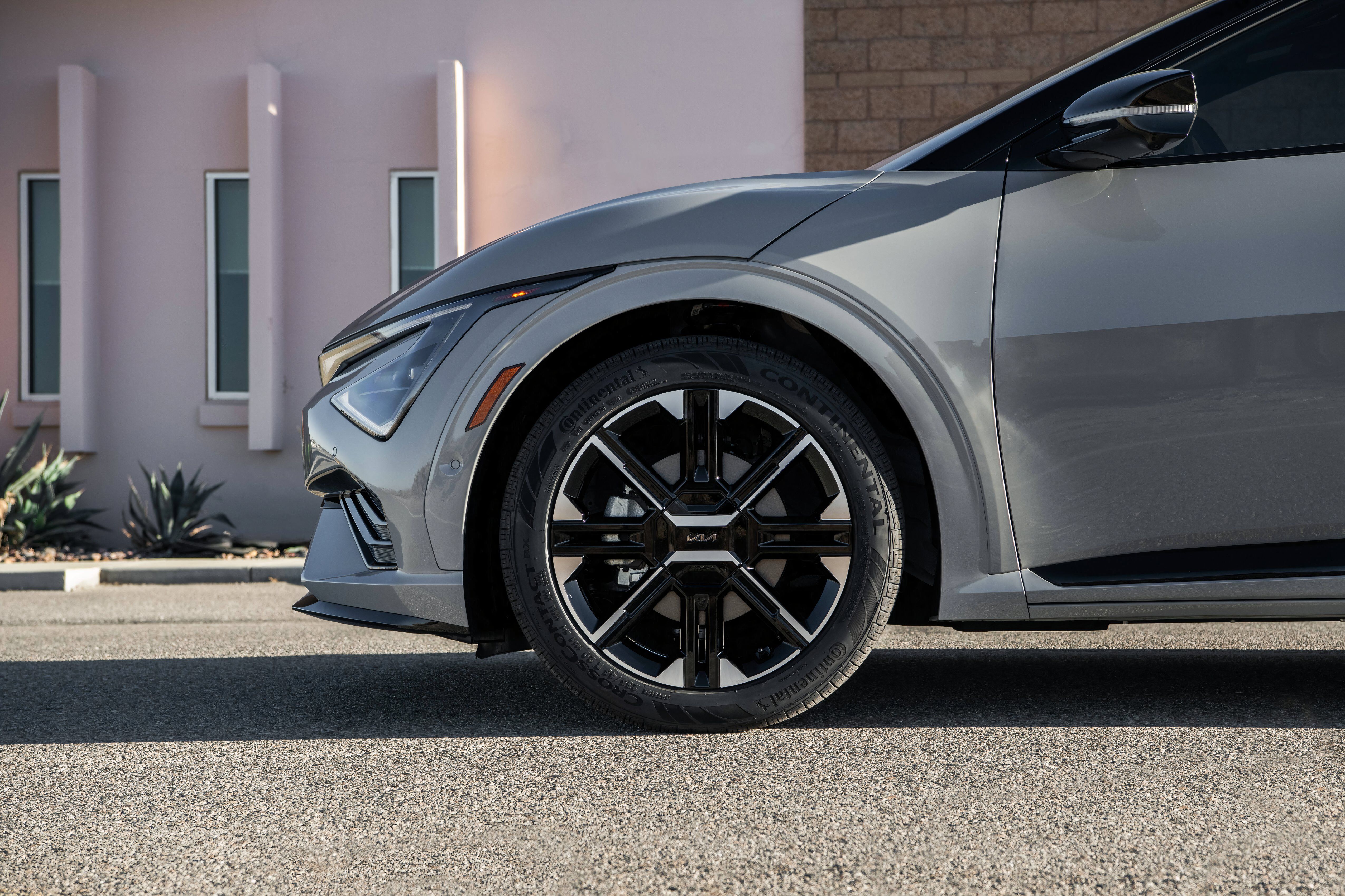 2025 Kia EV6 Interior And Exterior Photo Gallery