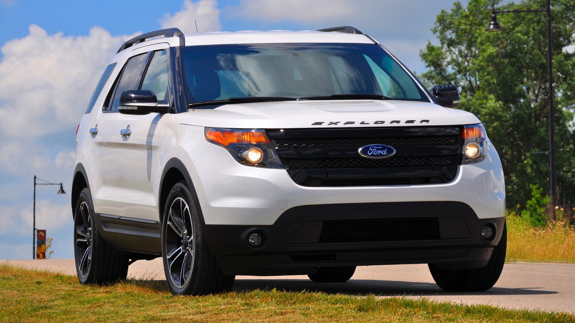 10 Budget Fast SUVs That Will Make You Rethink Speed And Utility
