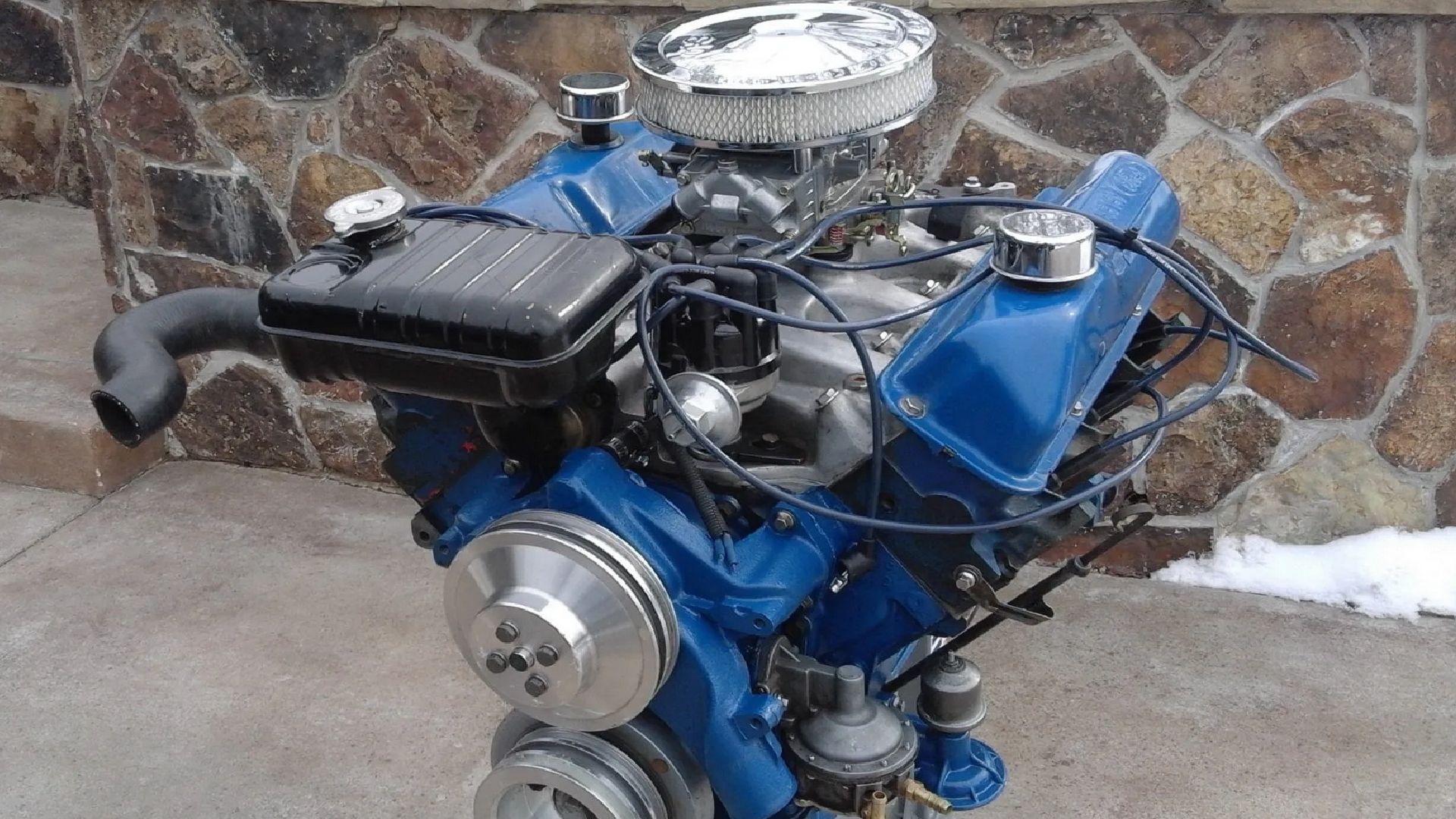 10 Forgotten V8 Engines That Deserve a Second Look