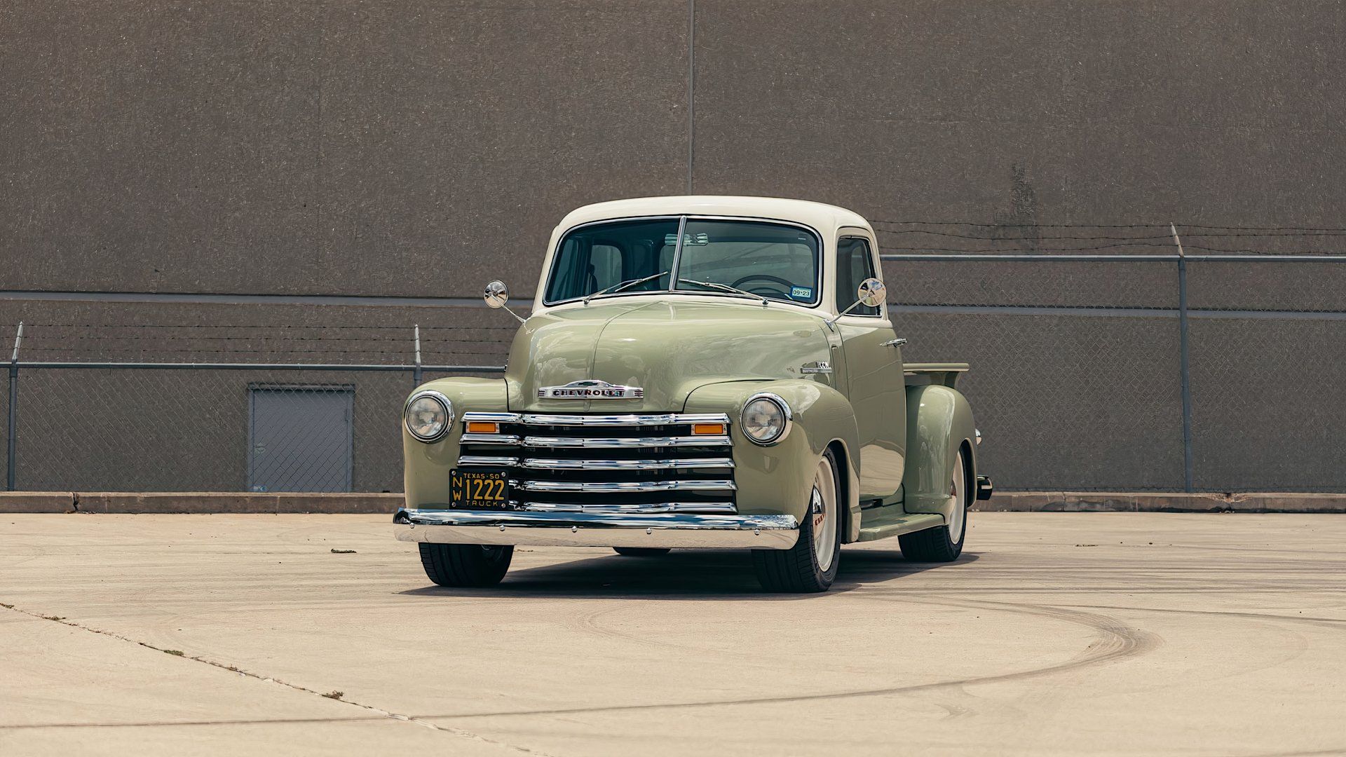 10 Classic American Pickup Trucks That Are Perfect For Restorations