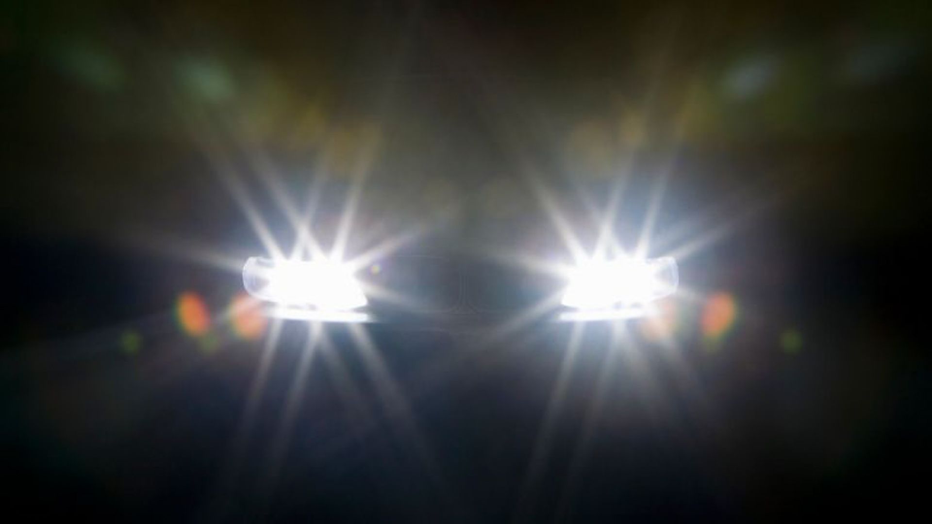 Dazzling! Bright Headlights Are Causing A Quarter Of Drivers To Limit ...