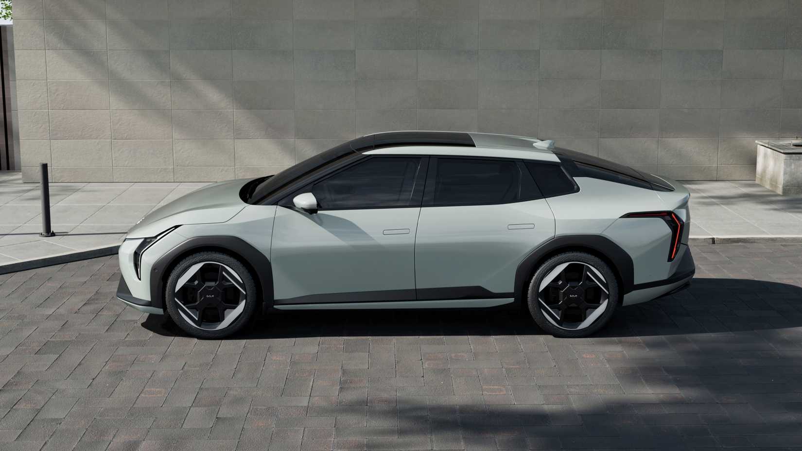 The Kia Hybrids That Are Forbidden Fruits In America