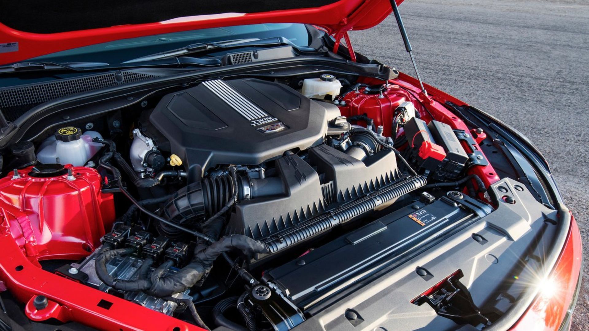 10 Six-Cylinder Engines That Outshine Most V8s In Power And Efficiency