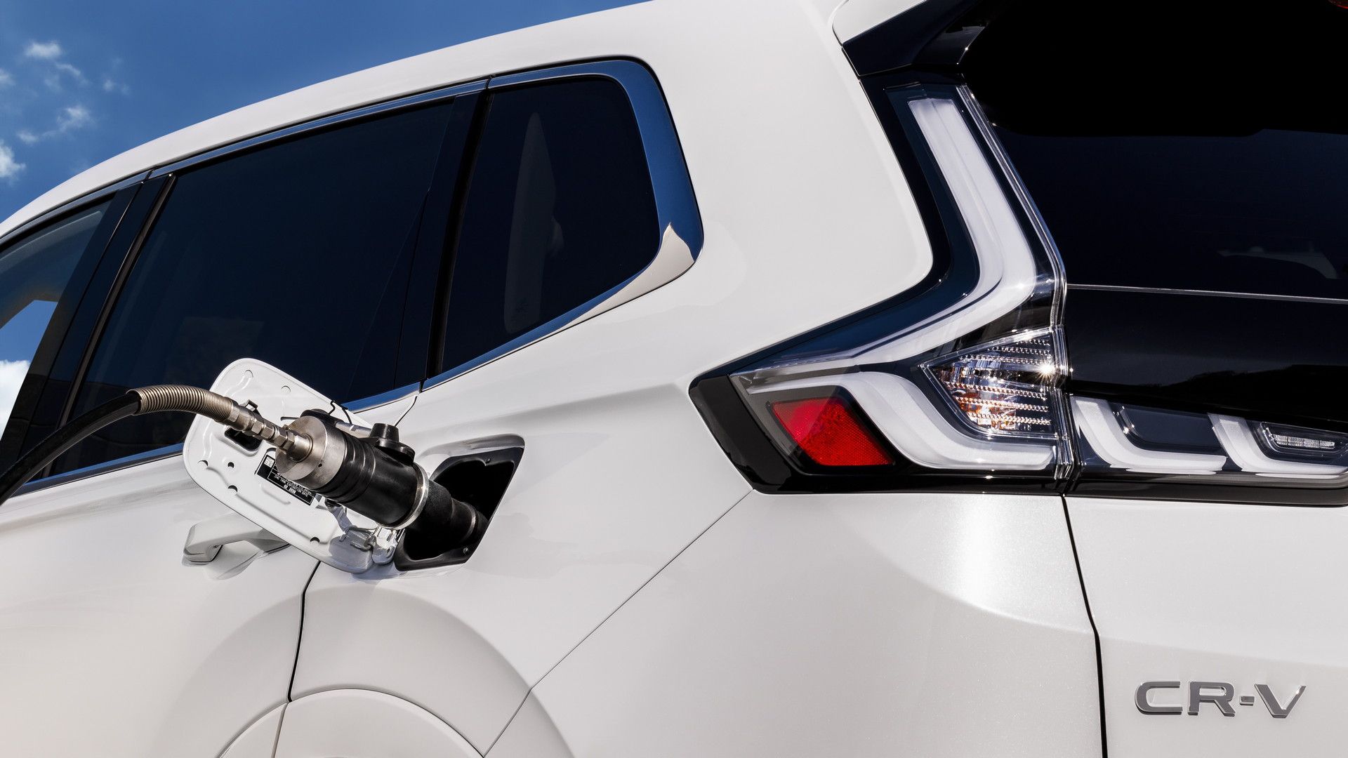 Honda's New Hydrogen Fuel Cell Is Half-Price And More Efficient