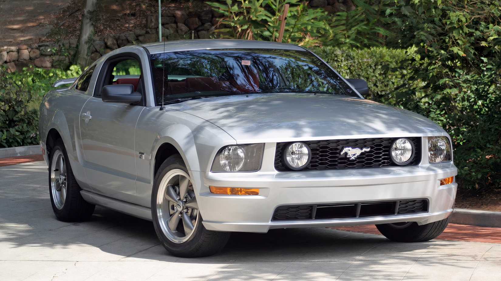 10 Best Cars For Enthusiasts On A Tight Budget