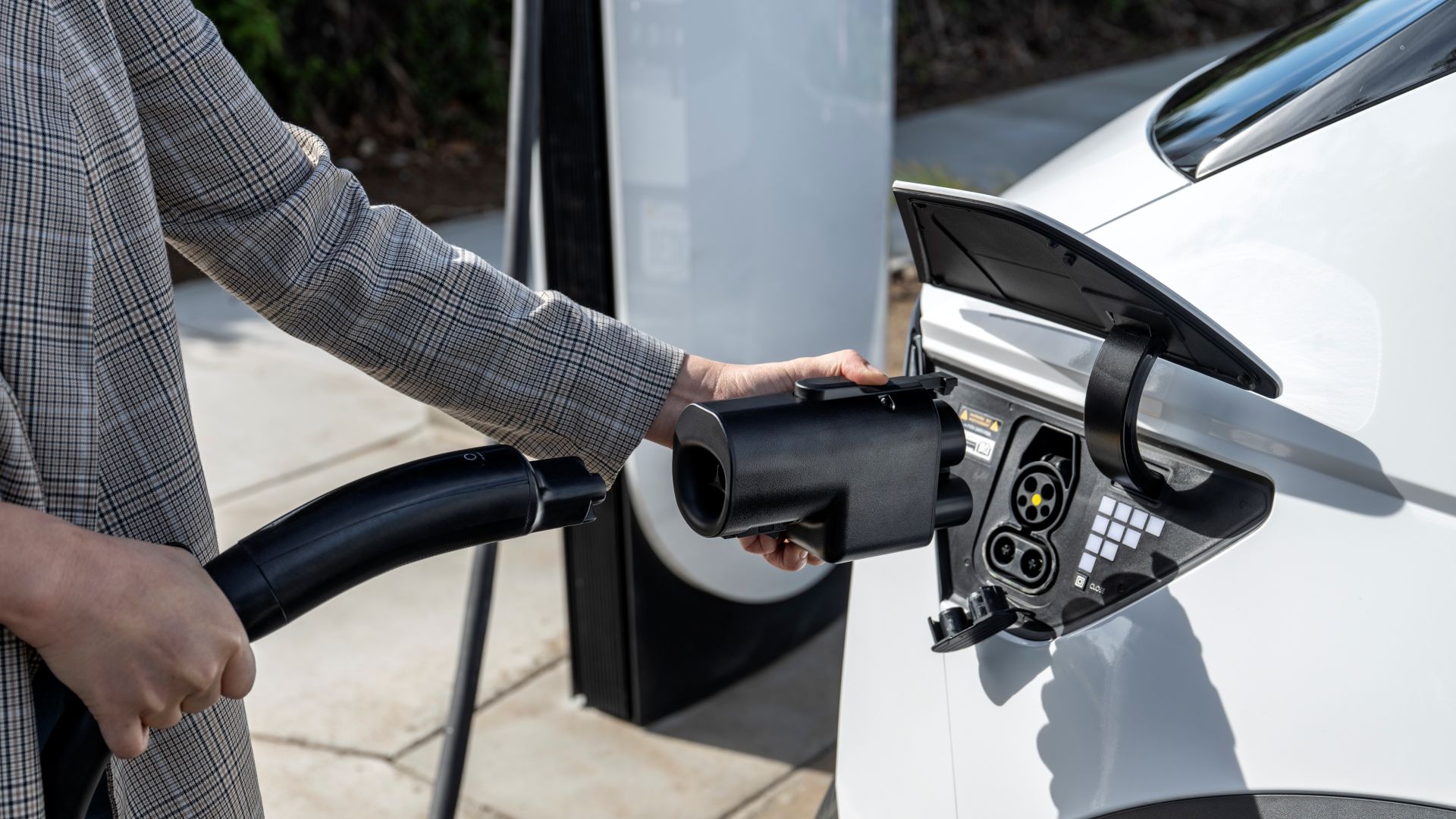 Another Major Automaker Gains Access To Tesla Superchargers