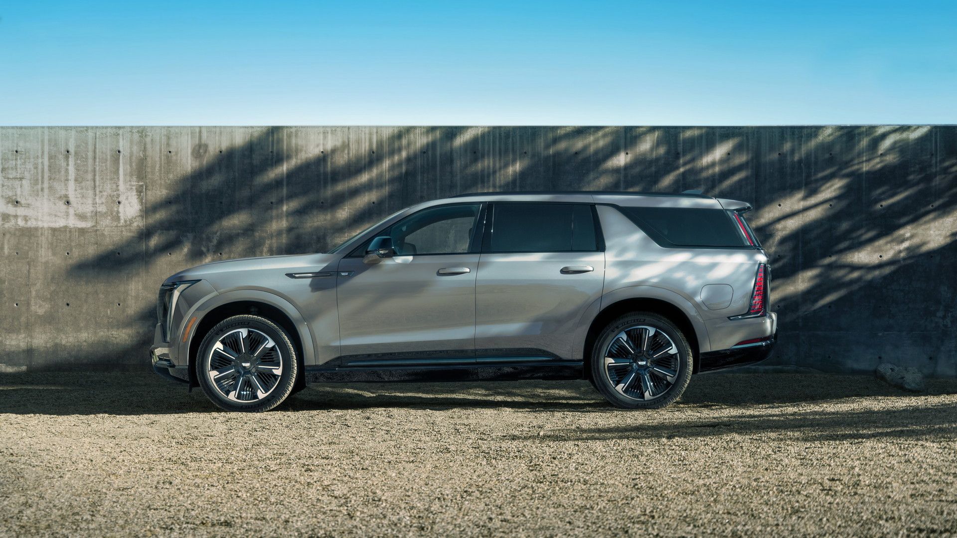 2025 Cadillac Escalade IQL: "L" Stands For Longer