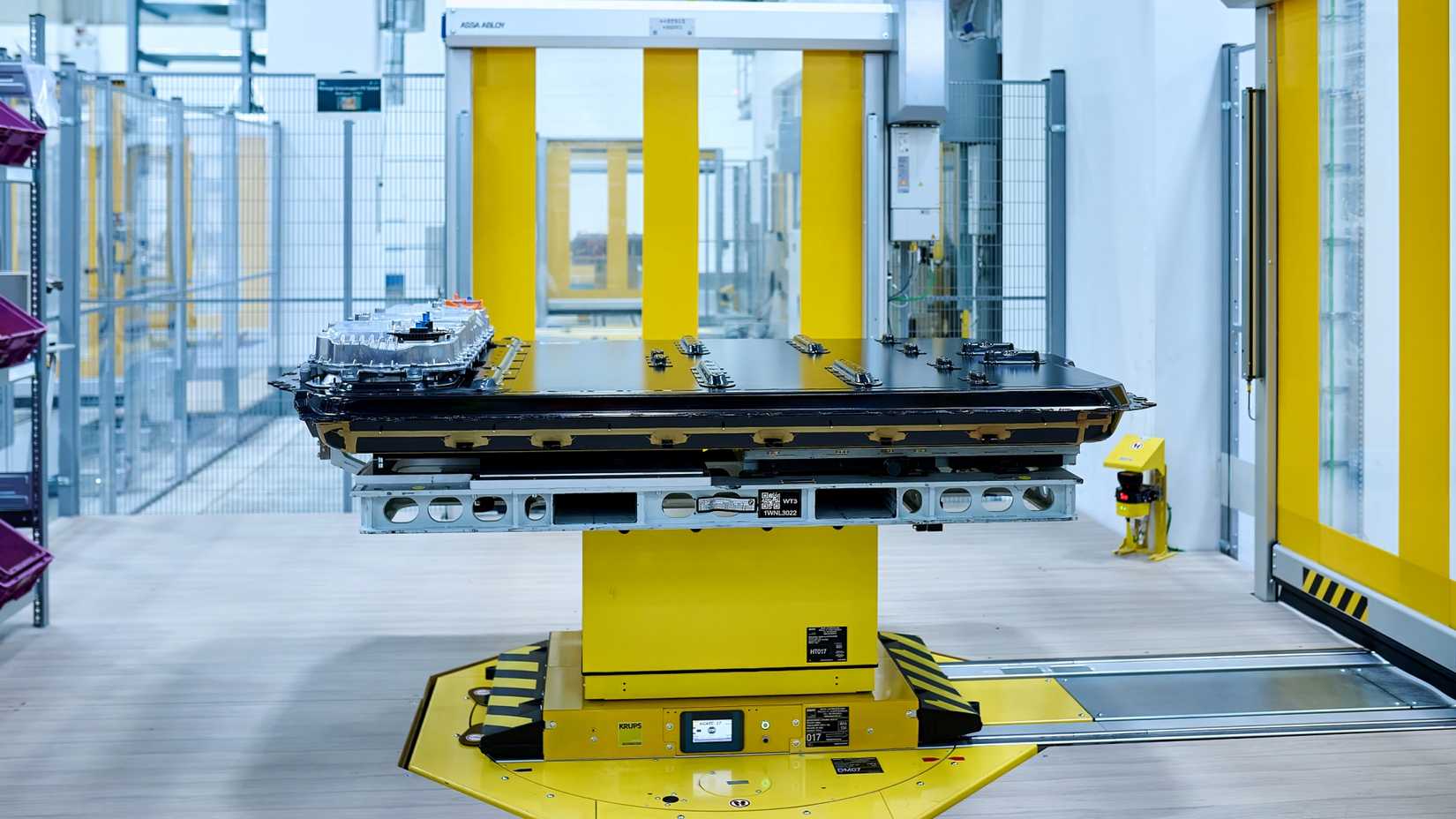 Here's How BMW Is Gearing Up To Build Batteries For Its Next-Gen EVs