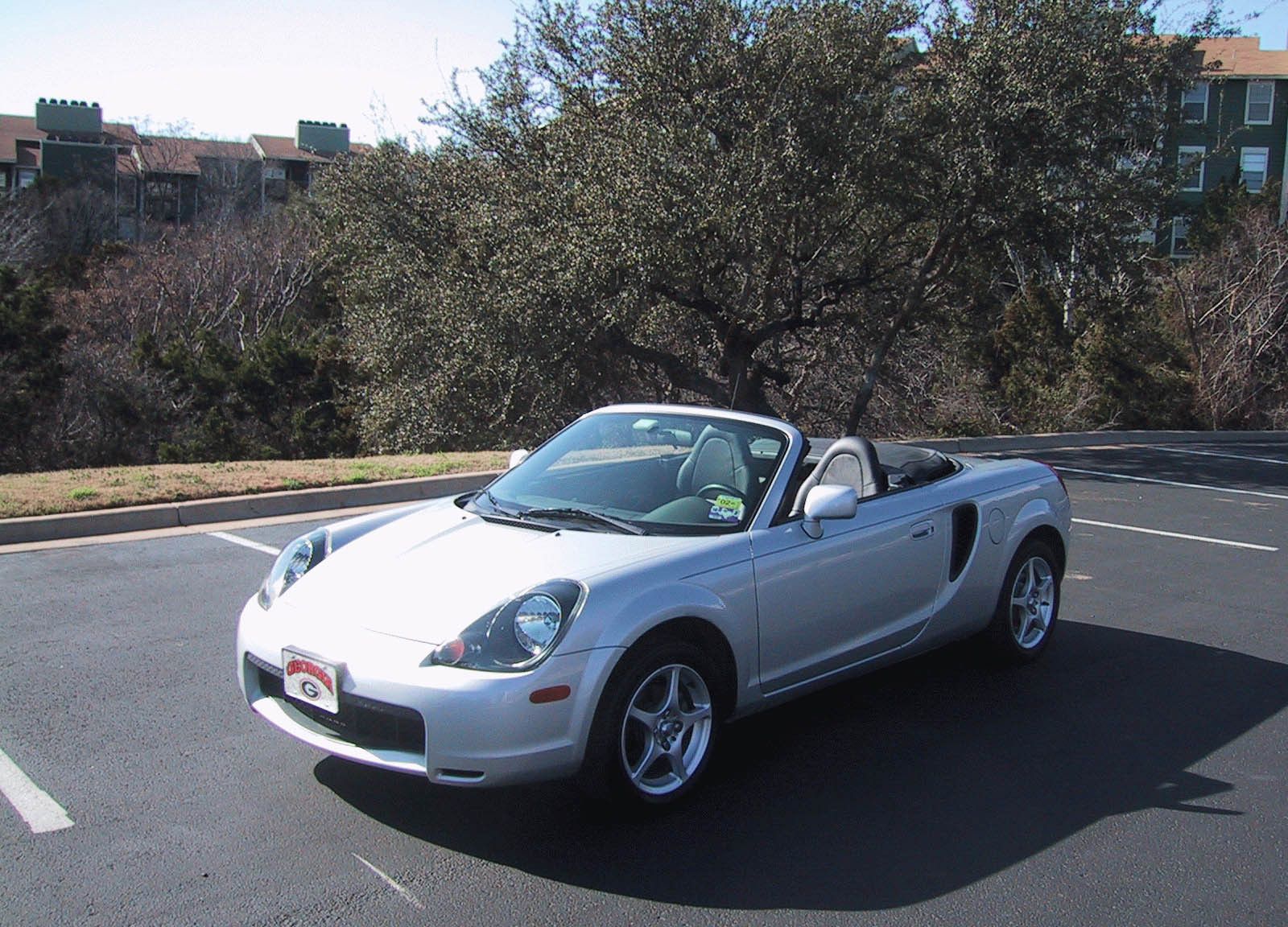 Toyota MR2 Spyder - Performance, Price, and Photos