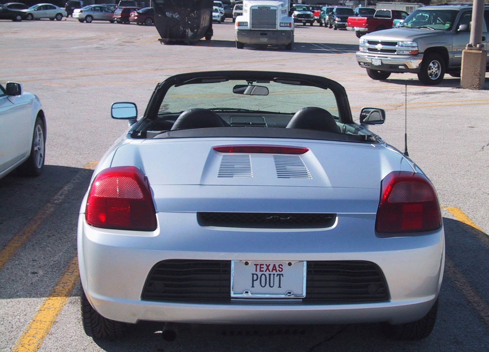Toyota MR2 Spyder - Performance, Price, and Photos