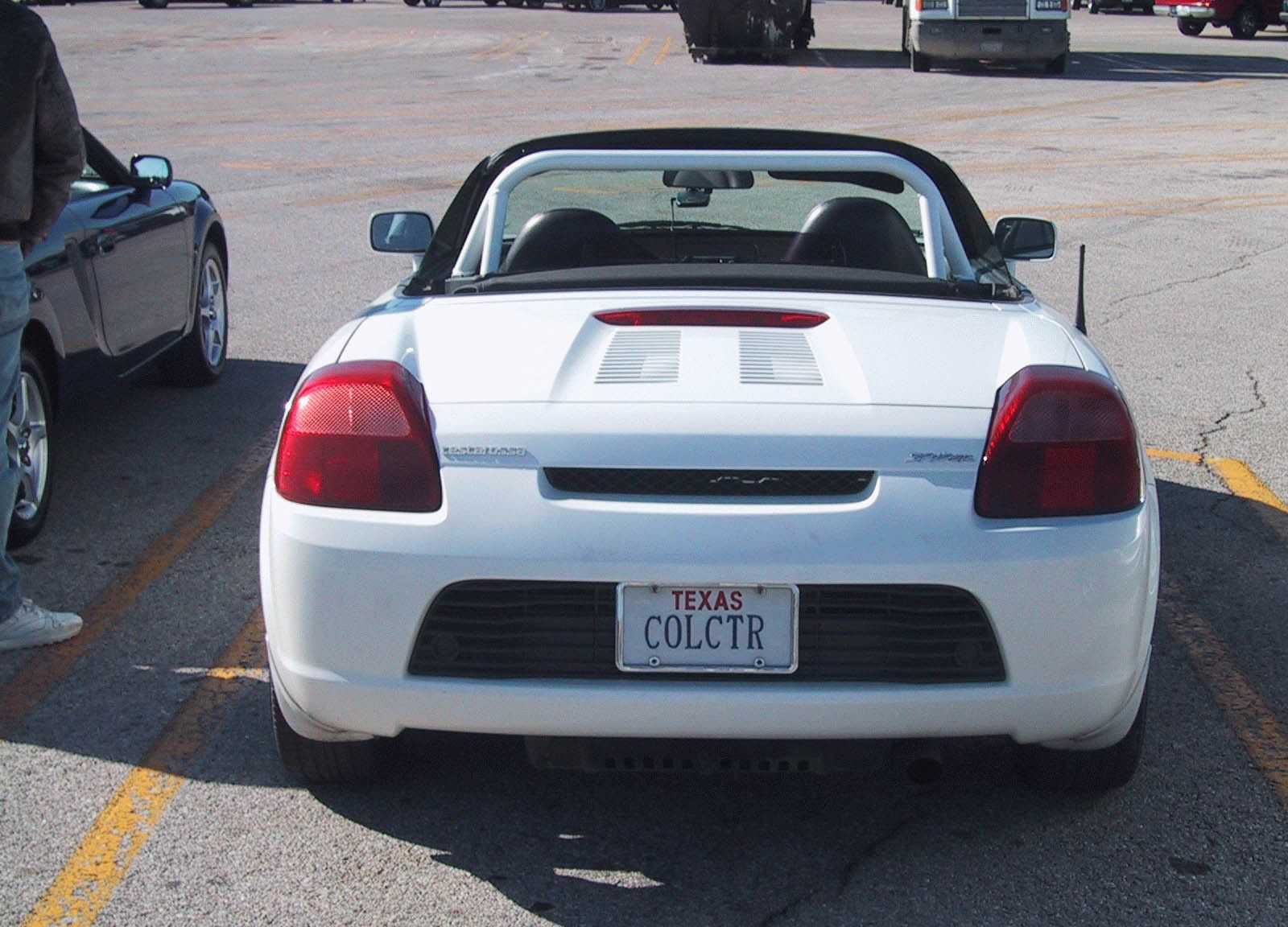 Toyota MR2 Spyder - Performance, Price, and Photos